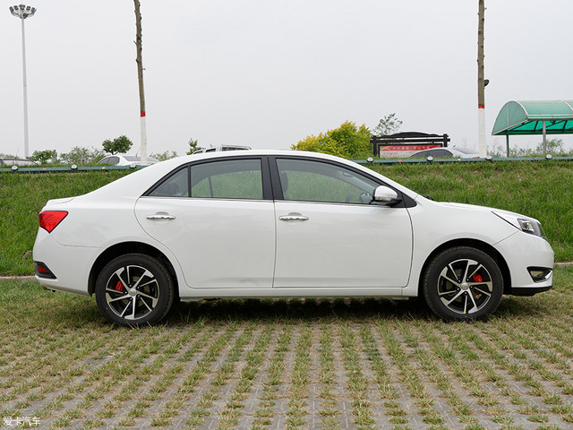 众泰Z360正式上市 售价5.88-7.88万元_自媒体_一猫汽车网