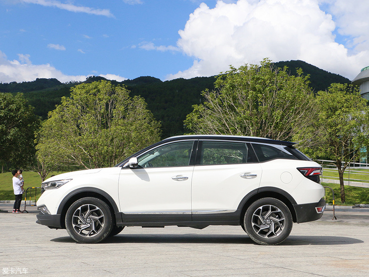 居家小能手 爱卡试驾2020款东风风神AX7_自媒体_一猫汽车网